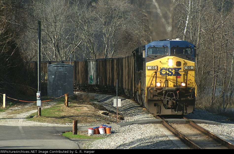 295 - CSXT 46 EB on the N70216 at the Reusens detector and Reusens dam road crossing